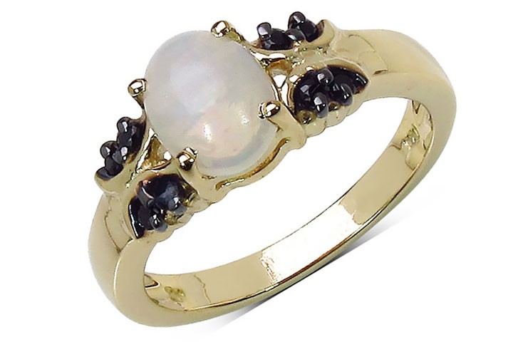 Inel din argint placat cu aur, opal etiopian caboson si spinel negru ...