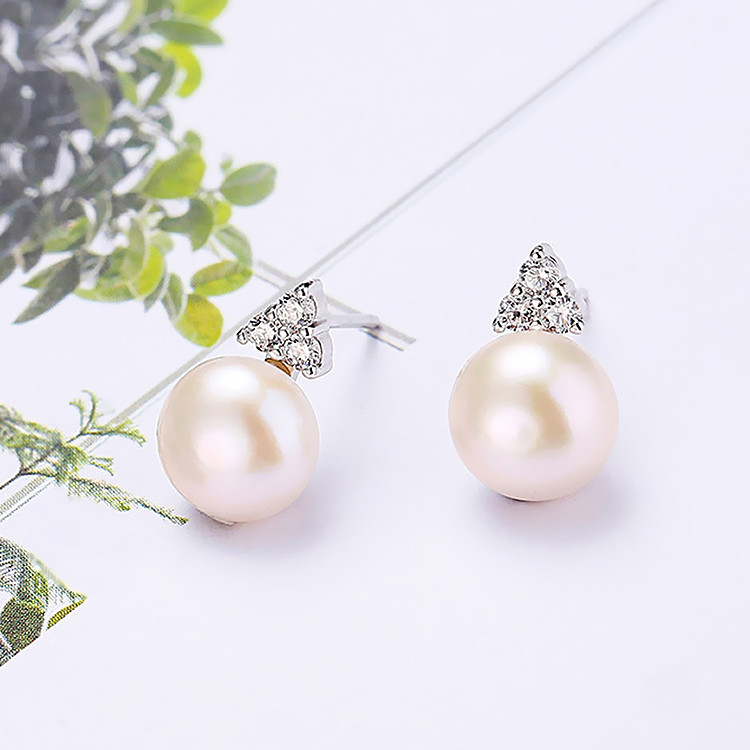 Cercei din perle naturale albe, zirconia si argint | Magazin online de ...